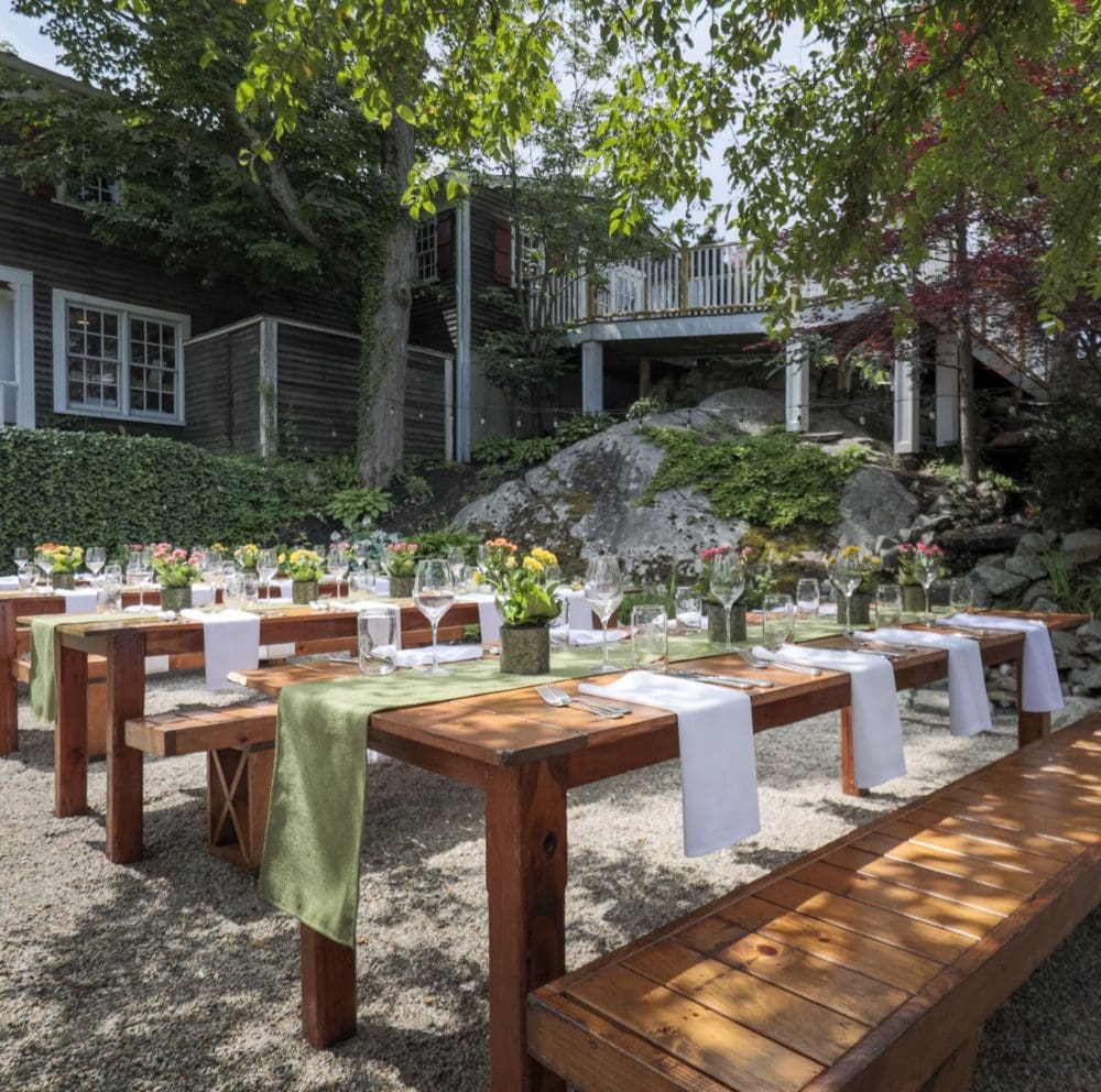 The Red Lion Inn - Historic Inn and Barn on the South Shore of Boston